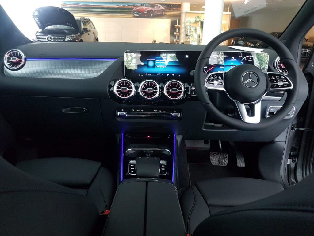 Spesifikasi Mercedes Benz B 200 class | Dealer Mercedes Benz Indonesia
